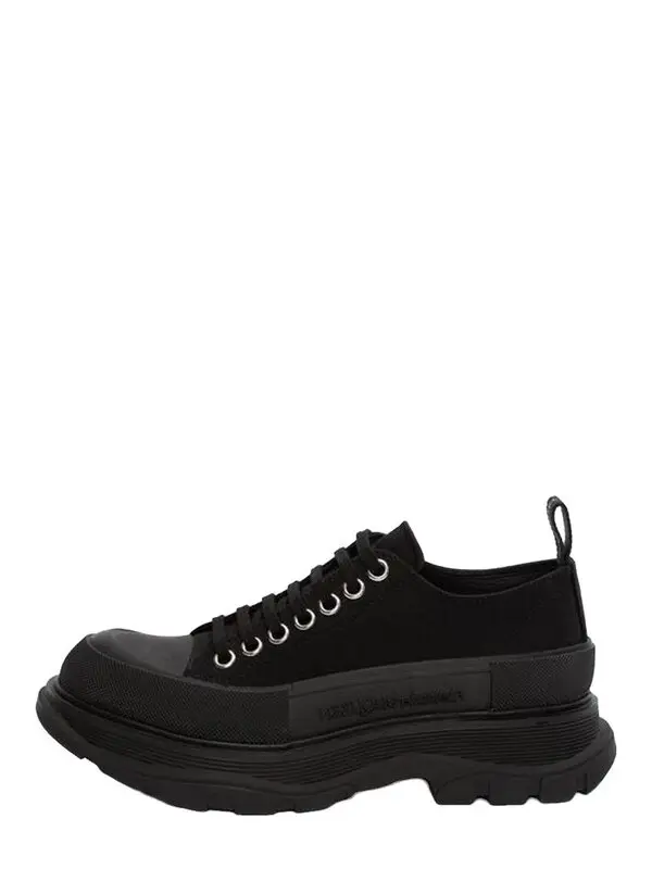 Alexander McQueen Tread Slick Lace Up Sneakers - Black