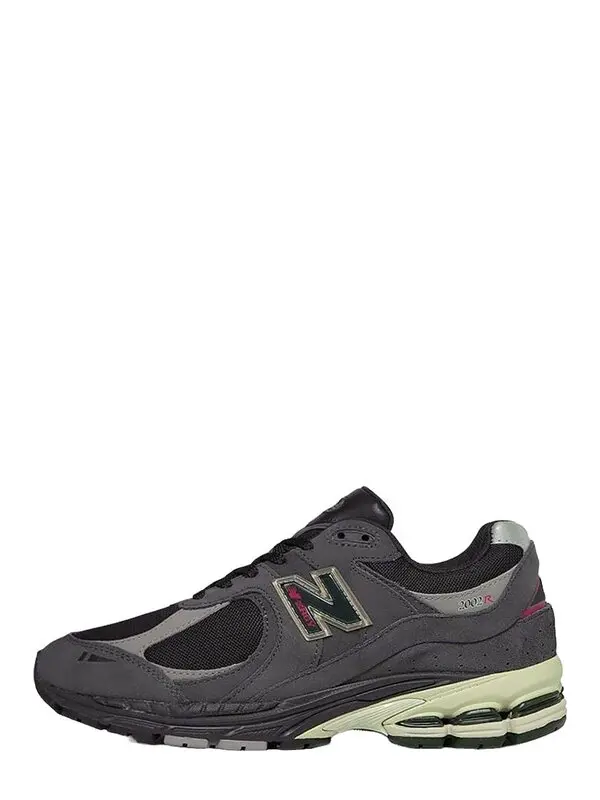 NEW BALANCE 2002r Sneakers - Gray/black