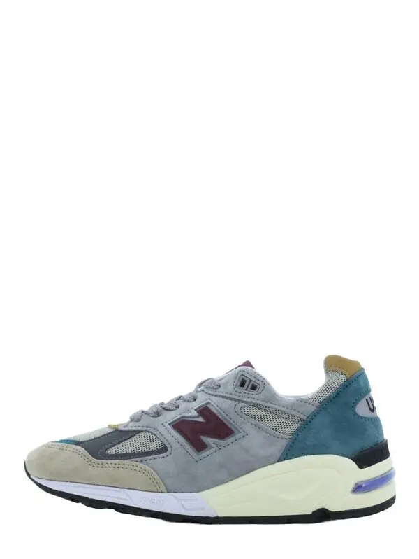 NEW BALANCE 990v2 Made In Usa Sneakers - Khaki/gray/green