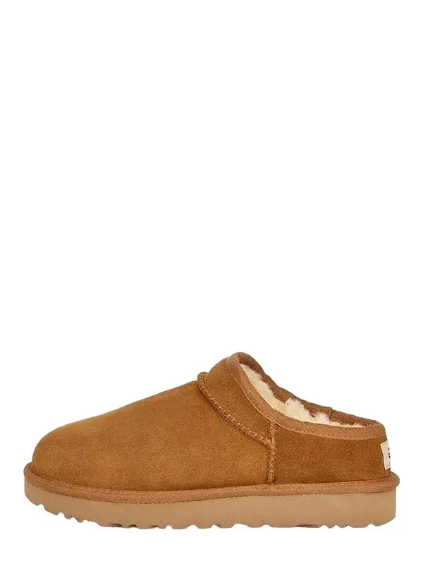 UGG Classic Slipper - Brown