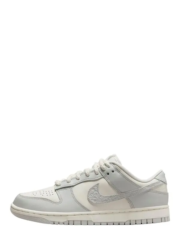 Nike Dunk Low Needlework Sail Aura Sneakers - Gray