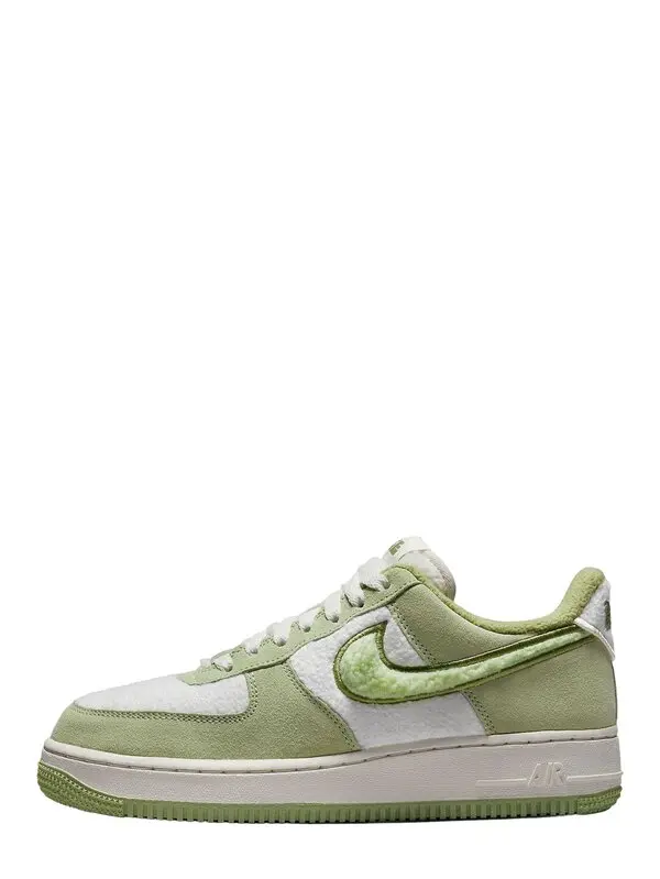 Nike Force 1 '07 Lx "fleece Honeydew" Sneakers - Green