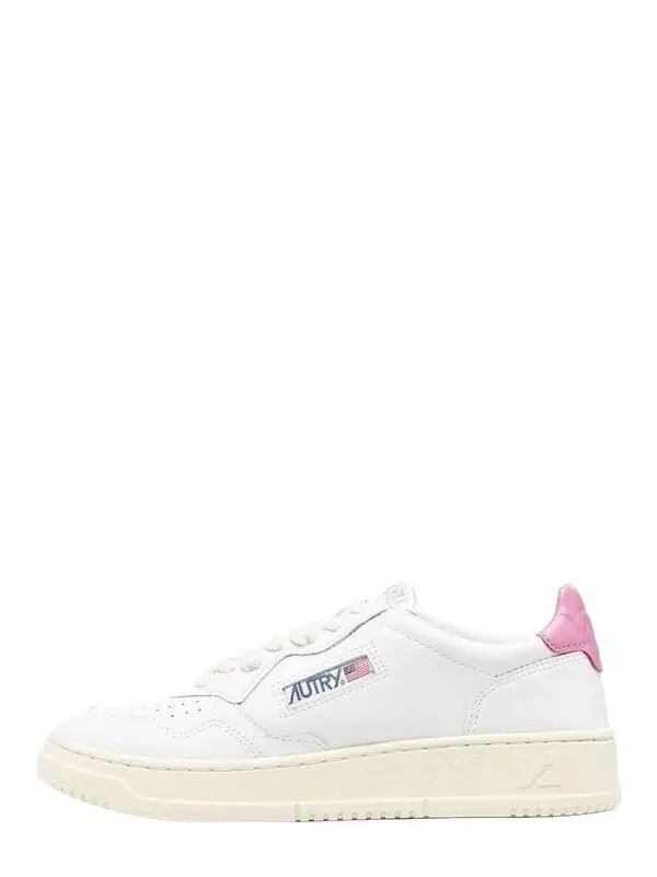 AUTRY Medalist Low Top Sneakers - White/pink