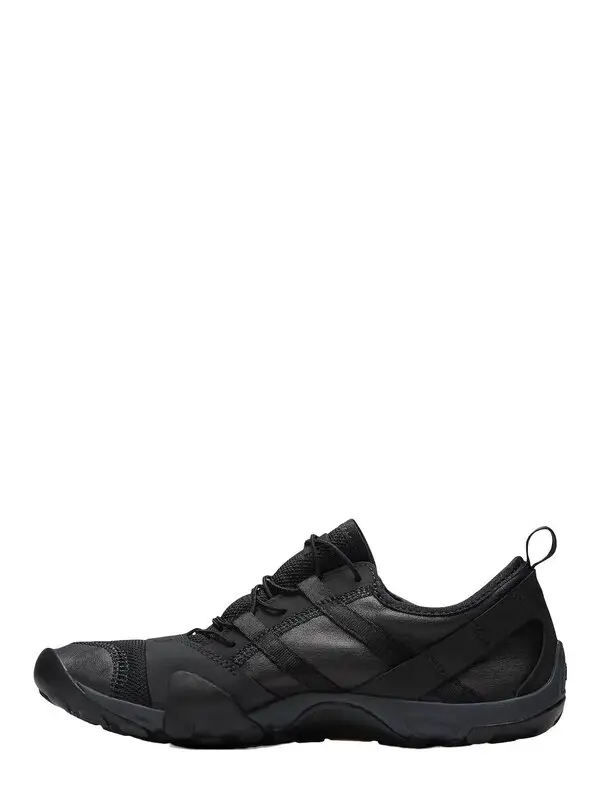 NEW BALANCE X Issey Miyake Collaboration Sneakers - Black