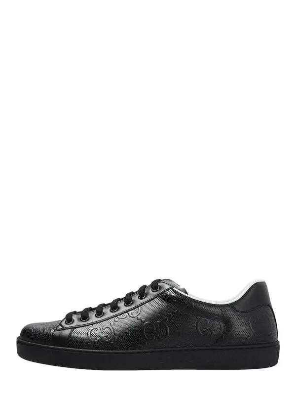 Gucci Ace Low Top Sneakers With Embossed Gg Logo - Black