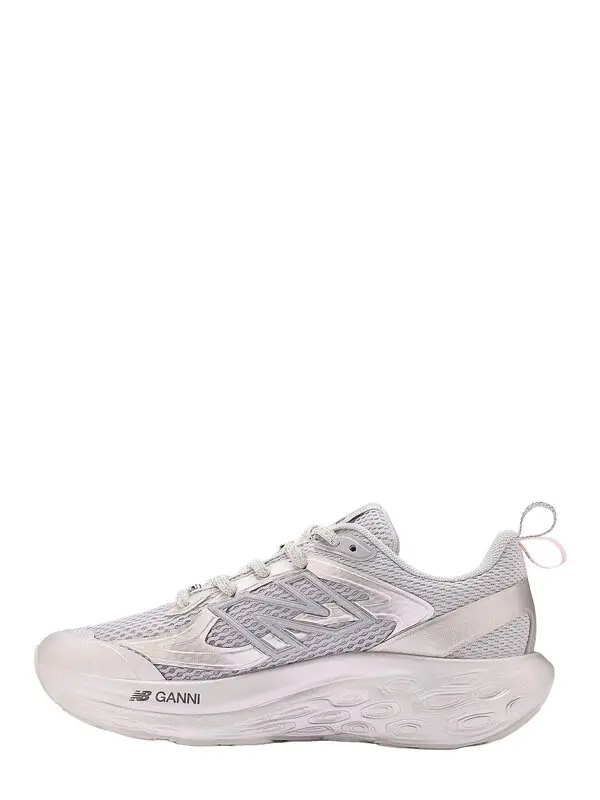 NEW BALANCE X Ganni Fresh Foam Trainer - Silver Metallic/grey/pink