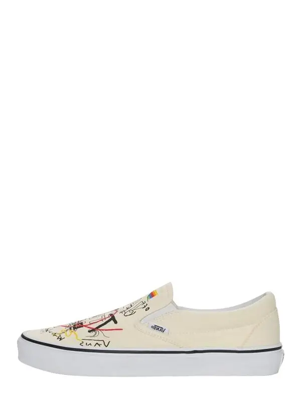 VANS Classic Slip-on Sneakers - Black/true White
