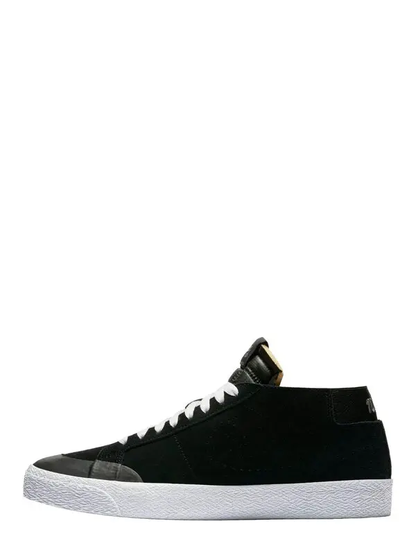 Nike Zoom Blazer Chukka Xt Sb Mid Top Sneakers - Black
