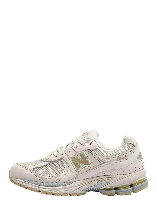 NEW BALANCE 2002r Sneakers - Cream