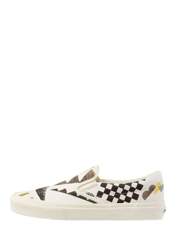VANS Moma X Classic Slip-on "vasily Kandinsky's Orange" Graphic Printed Slip-on Sneakers - White