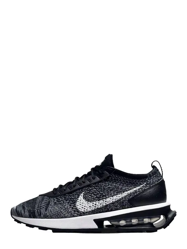 Nike Max Flyknit Racer Sneakers - Black/white