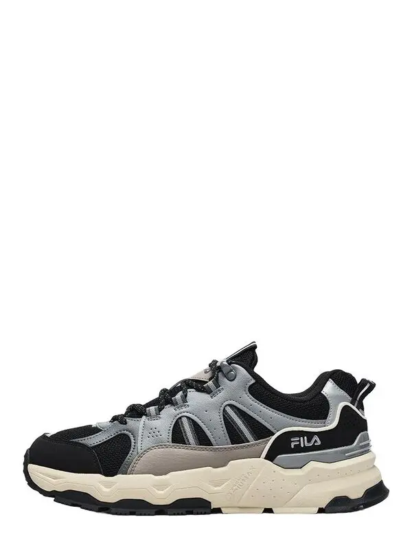 FILA Trek 1s Low Top Sneakers - Black/silver/white