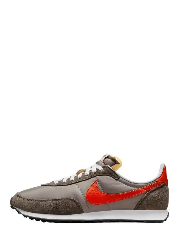 Nike Waffle Trainer 2 Sneakers - Brown/red