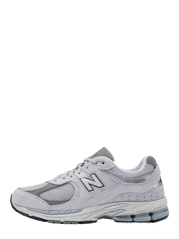 NEW BALANCE 2002r Lace-up Sneakers - Gray