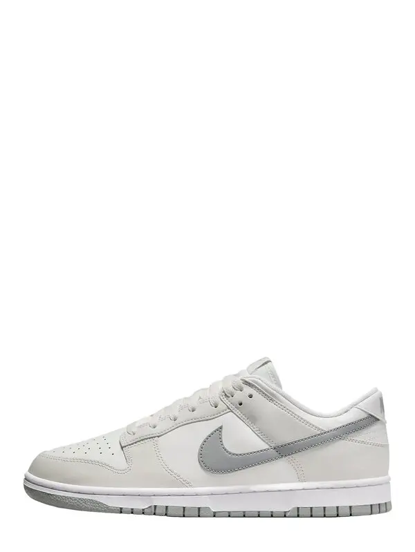 Nike Dunk Low Retro Sneakers - White/grey