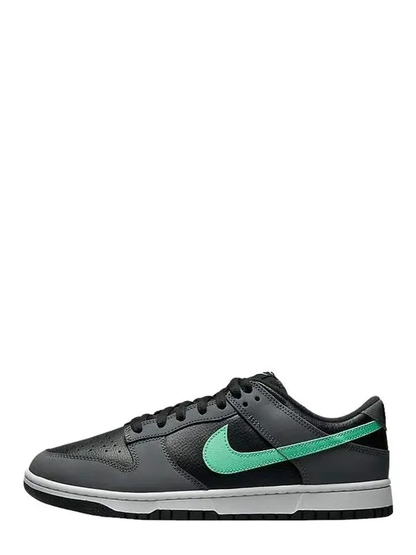Nike Dunk Low - Black