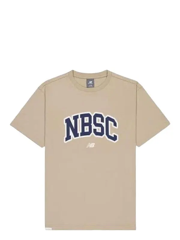 NEW BALANCE Big Nbsc Graphic T-shirt Asia Sizing 'beige Navy - Beige/navy