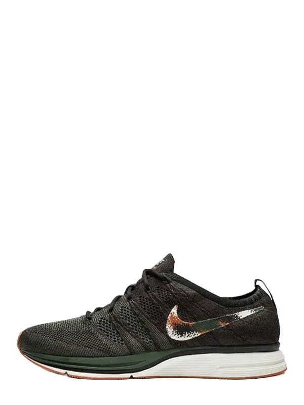 Nike Flyknit Trainer Sneakers - Green