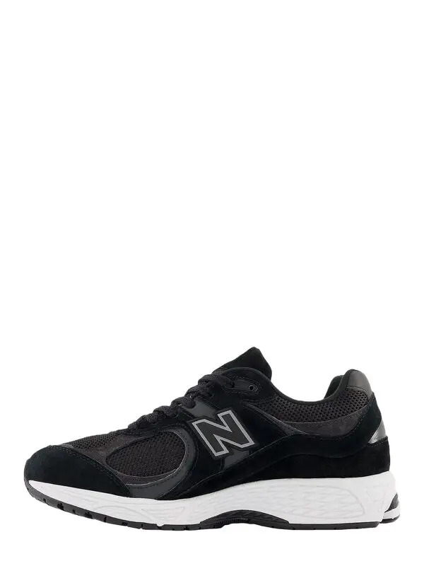 NEW BALANCE 2002r Sneakers - Black/white