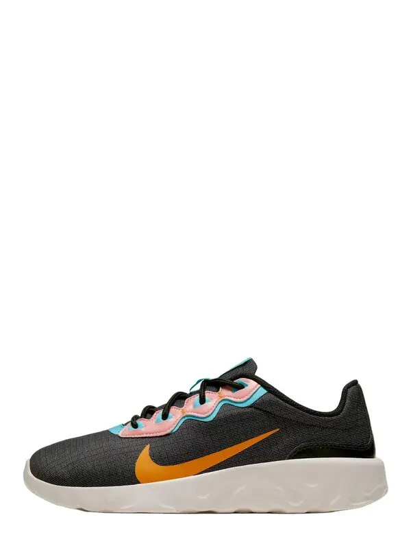Nike Explore Strada Low Top Sneakers - Black/red