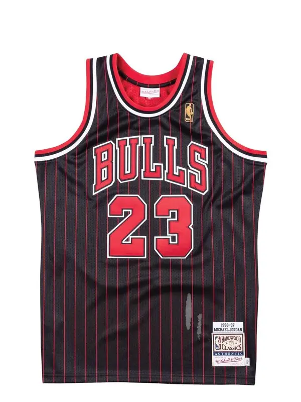 Mitchell & Ness Michael Jordan Chicago Bulls 1996-97 Jersey - Black/red