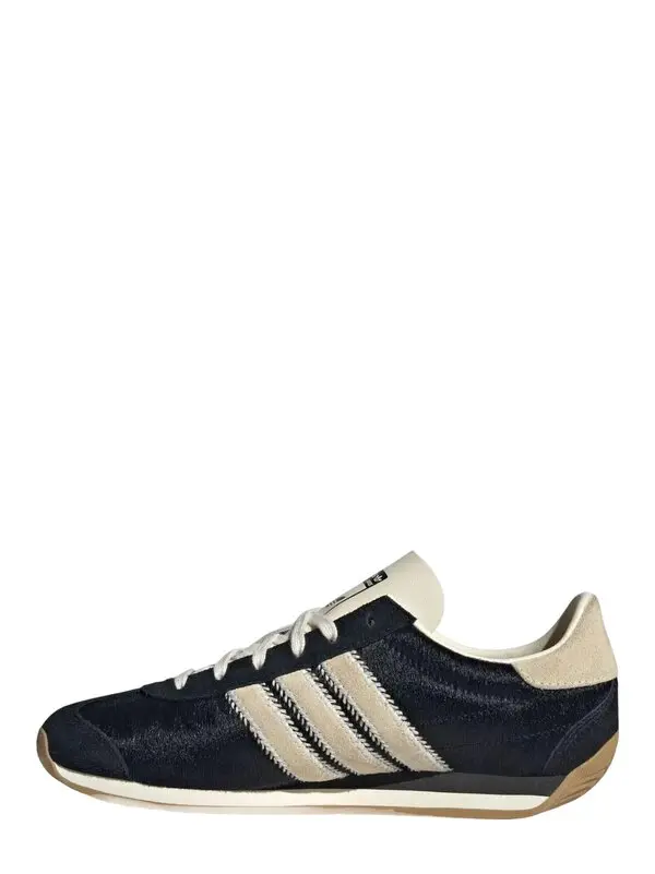 Adidas Country "core Black Cloud White" Sneakers - Core Black/cloud White/golden Beige