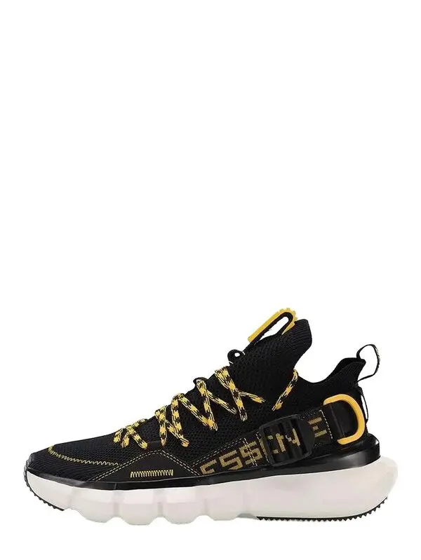 LI-NING Essence Lace Up Premium Sneakers - Black/yellow