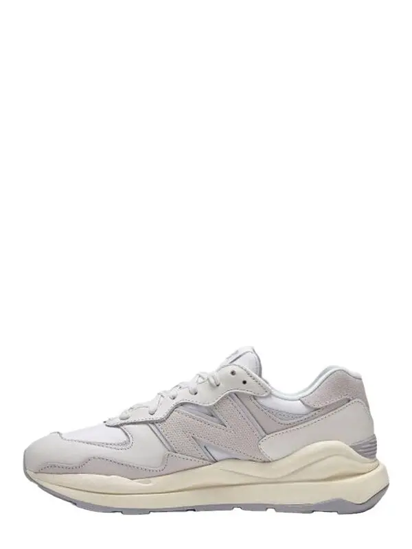 NEW BALANCE 57/40 Sneakers - White/gray