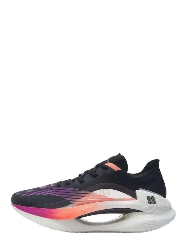 LI-NING Essential Low Top Sneakers - Default Colorway