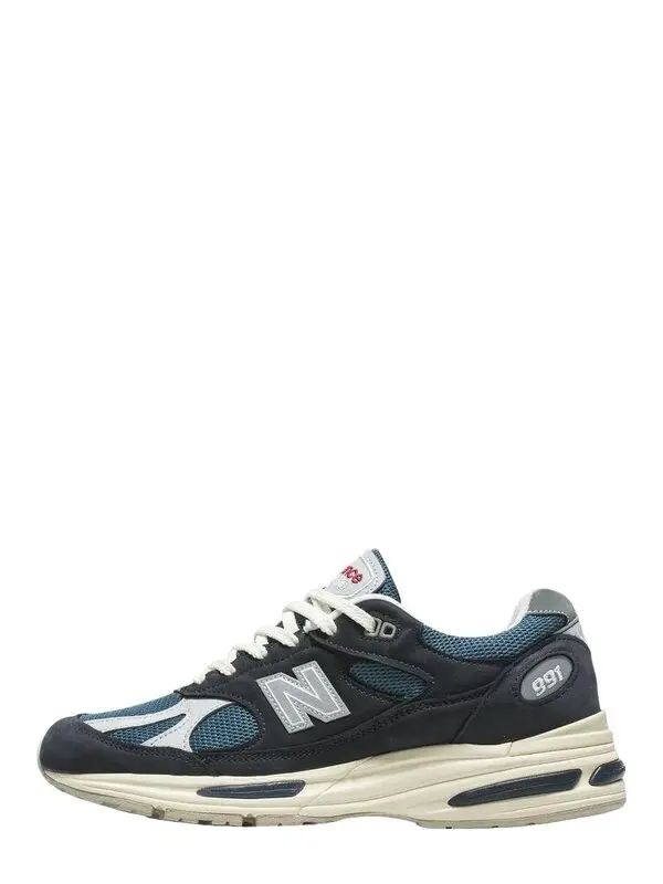 NEW BALANCE 991v2 Made In Uk Sneakers - Vintage Navy/grey