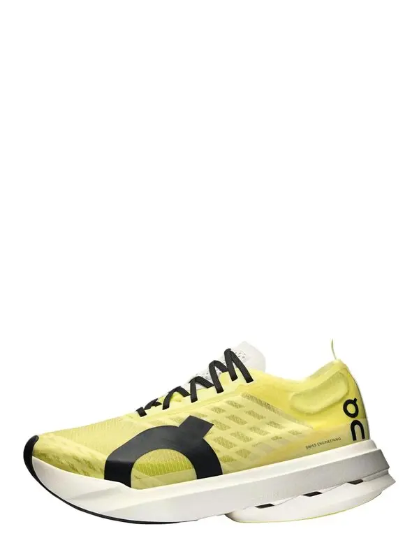On Cloudboom Strike Performance Running Shoes - Limelight/wolf