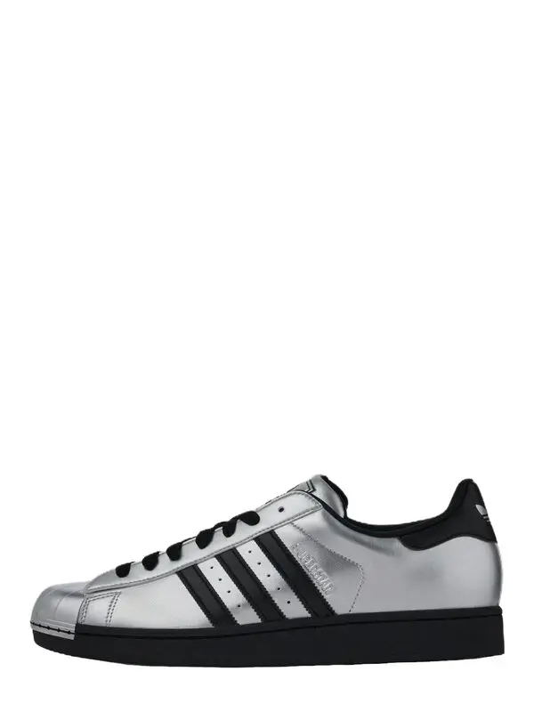 Adidas Superstar Sneakers - Silver/black