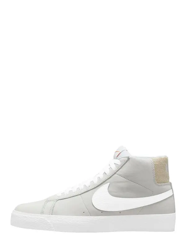 Nike Blazer Mid Iso Sb "unbleached" Sneakers - White
