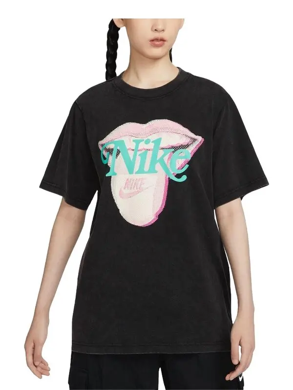 Nike Essential Graphic T-shirt - Black