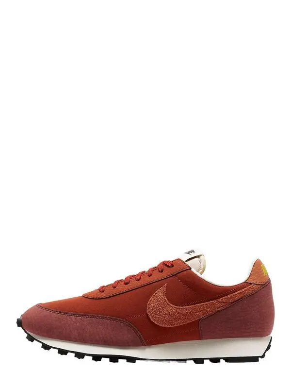Nike Daybreak Low Top Sneakers - Orange/red