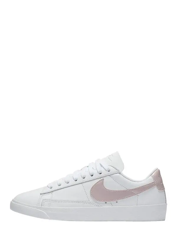 Nike Blazer Low Le Sneakers - White/particle Rose