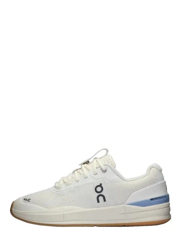 On The Roger Pro Sneakers - Ivory/chambray