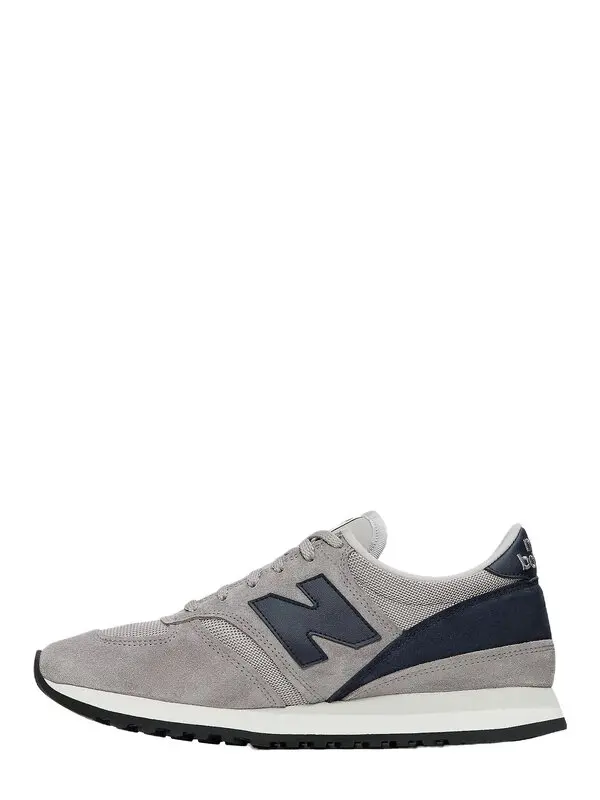 NEW BALANCE 730 Sneakers - Grey