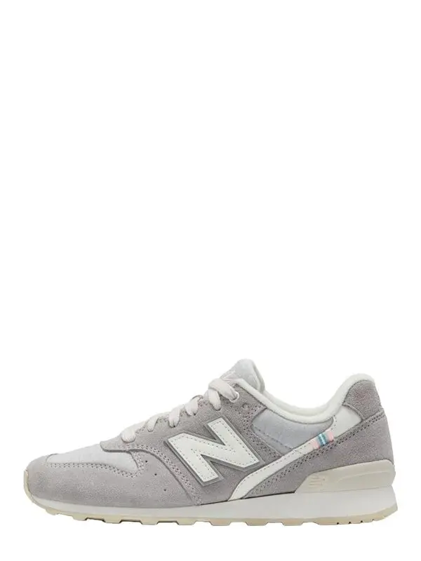 NEW BALANCE 996 Series Sneakers - Grey