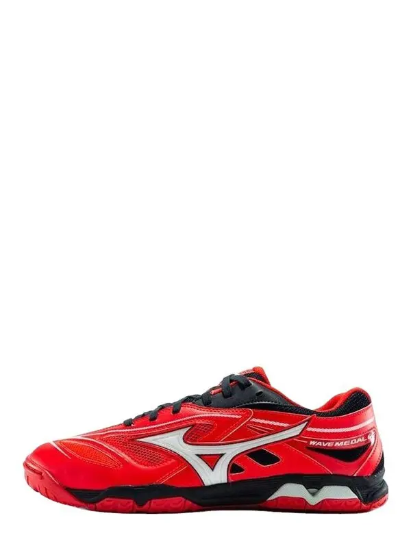 Mizuno Wave Medal 6 Athletic Sneakers - Red/black
