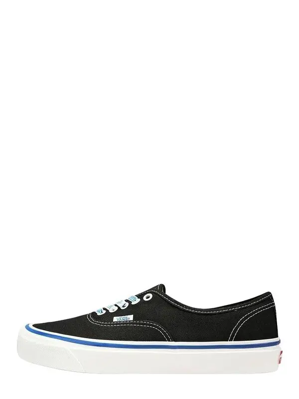 VANS Authentic 44 Low Top Sneakers - Black
