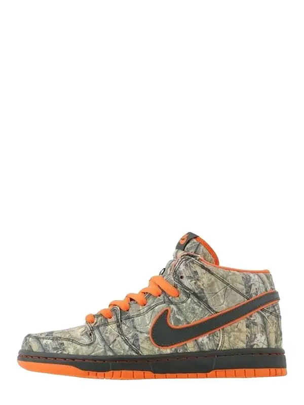 Nike Dunk Mid Premium Sb 'real Tree Camo' Sneakers - Green