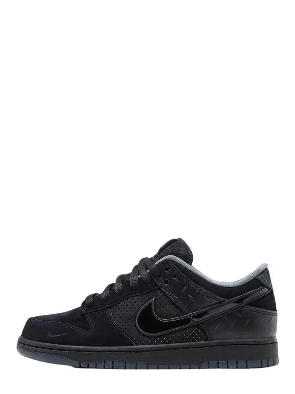 Nike Dunk Low "what The Duck Alternate - Black/black/volt