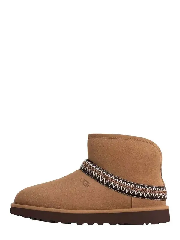 UGG Classic Mini Crescent Boots - Chestnut