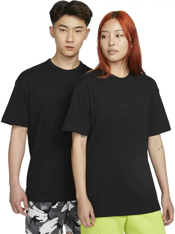 Nike Premium Essentials Embroidered T-shirt - Default Color