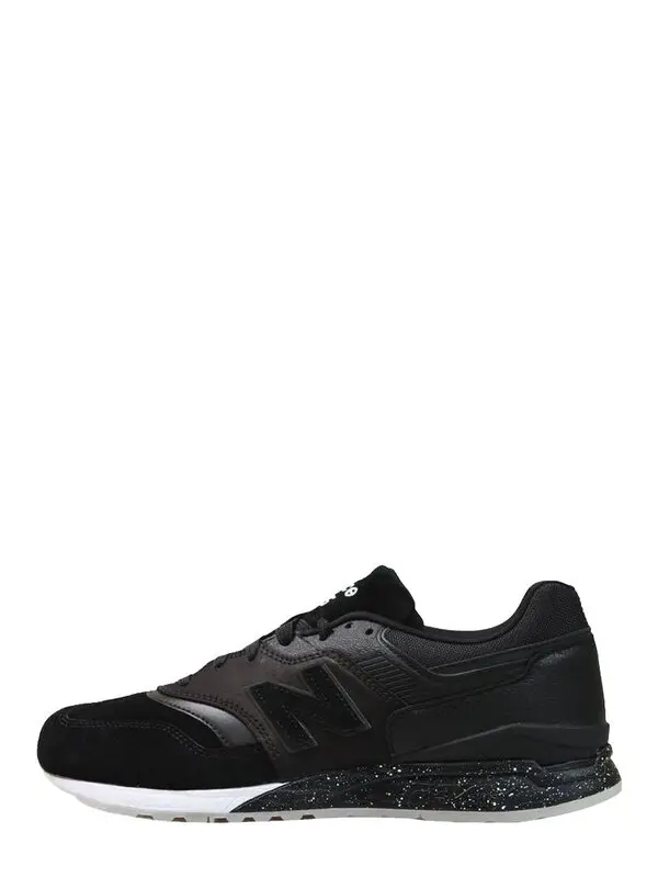 NEW BALANCE 997.5 Vinyl Pack Low Top Sneakers - Black