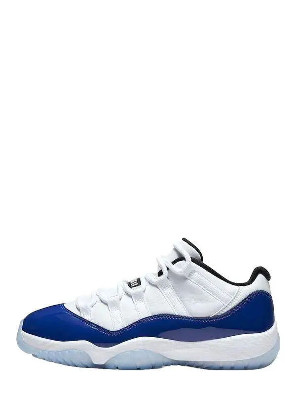 JORDAN Retro Low "concord Sketch" Sneakers - White/black/concord