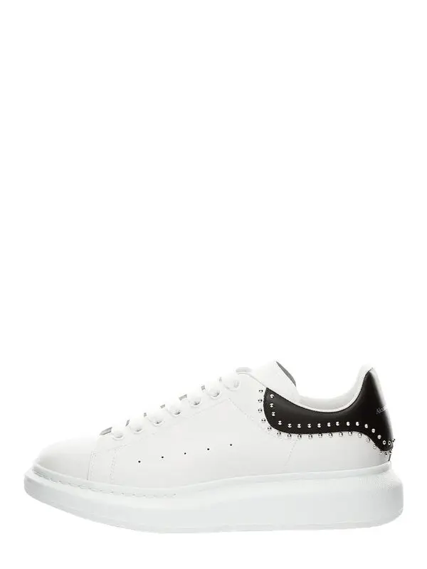 Alexander McQueen Oversized Sneaker With White Studs - White/black