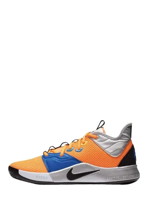 Nike Pg 3 "armstrong Building 703" Sneakers - Orange