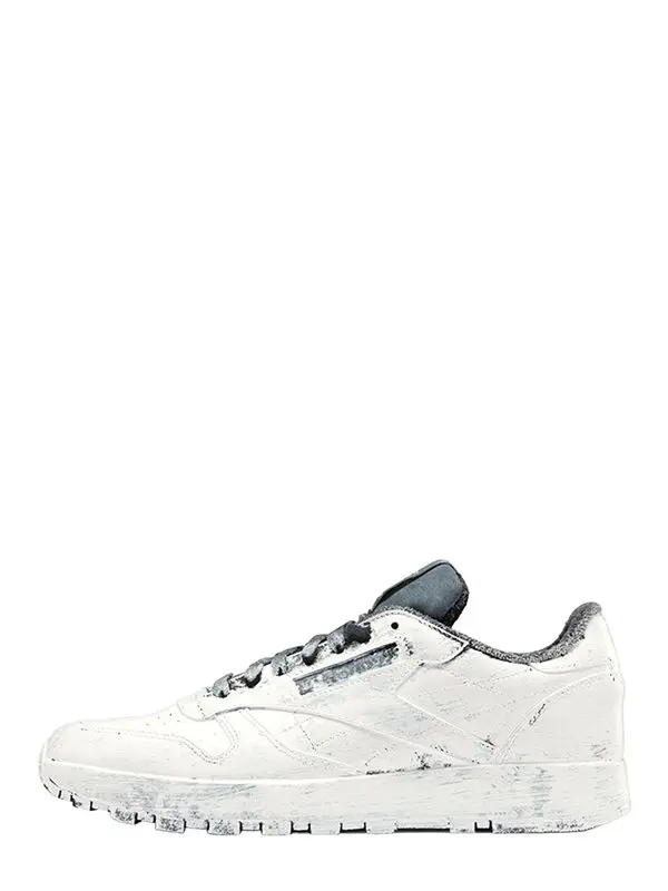 REEBOK Maison Margiela X Classic Leather Tabi "whiteout - White
